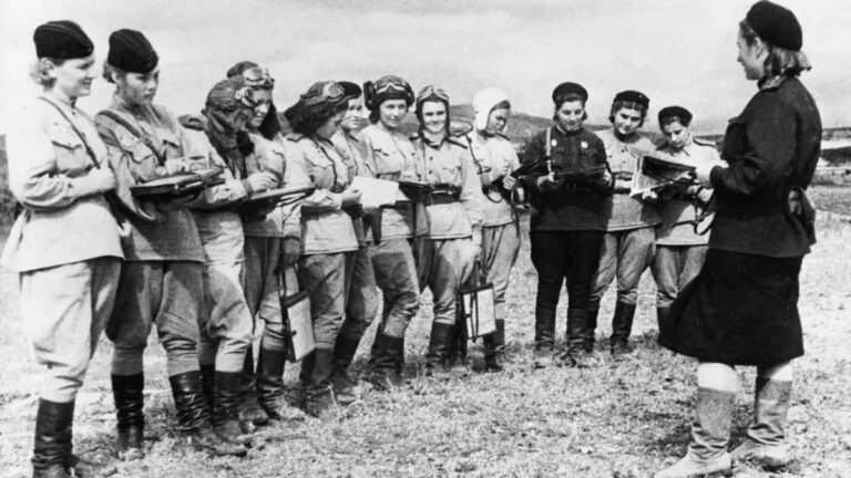 The Soviet Night Witches - Wright Museum of World War II